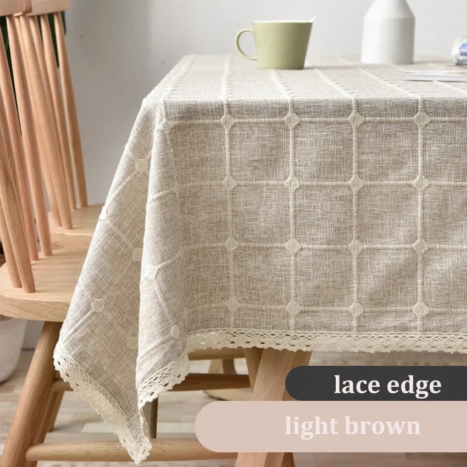Кружевная скатерть Light brown lace 90x90cm