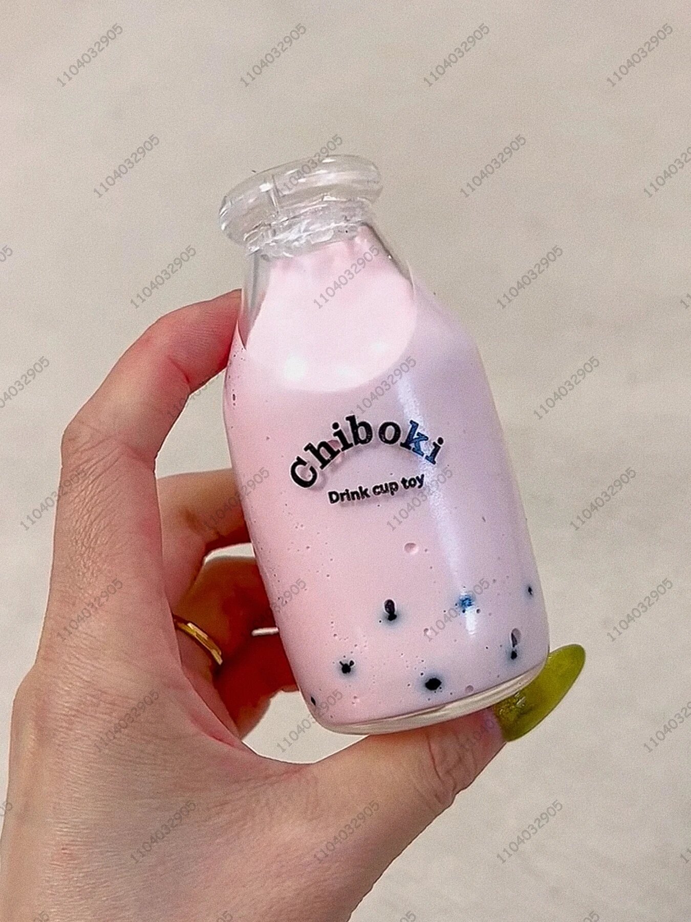 Boba бутылка-антистресс Strawberry boba