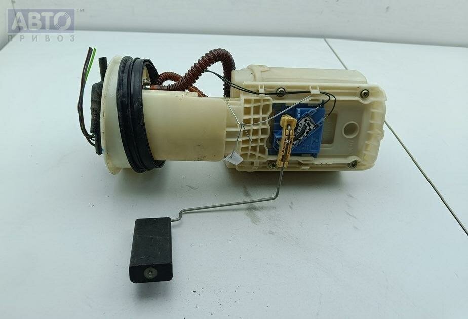 Насос топливный Volkswagen Passat B5+ (GP)