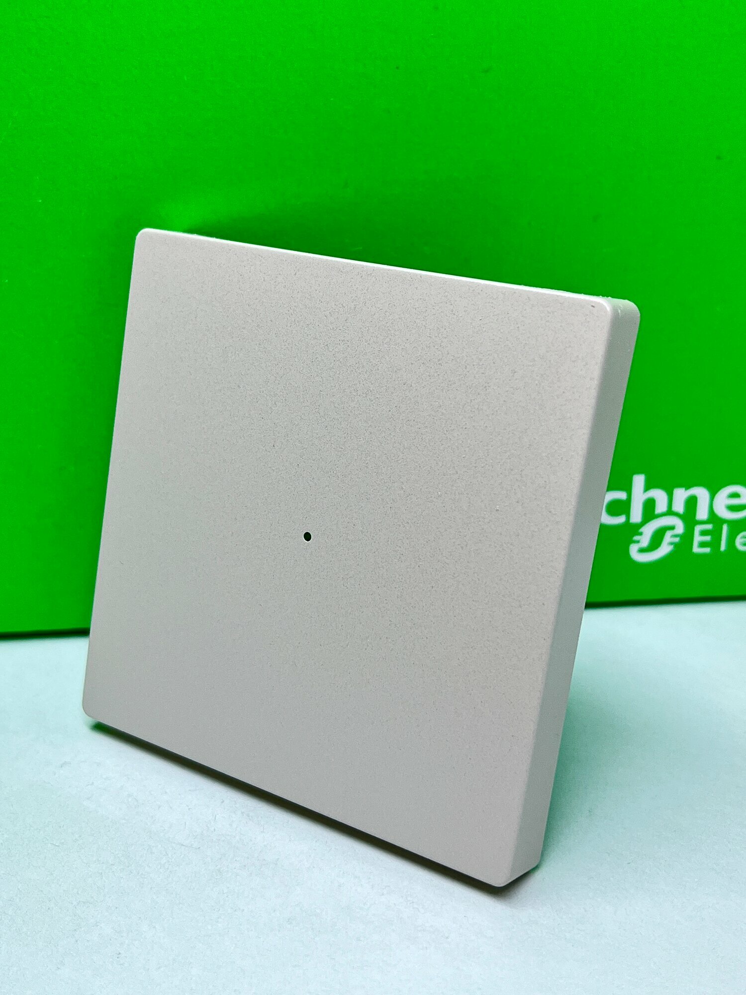Клавиша Schneider Electric "PlusLink" Merten D-Life одиночная. Сахара MTN5210-6033