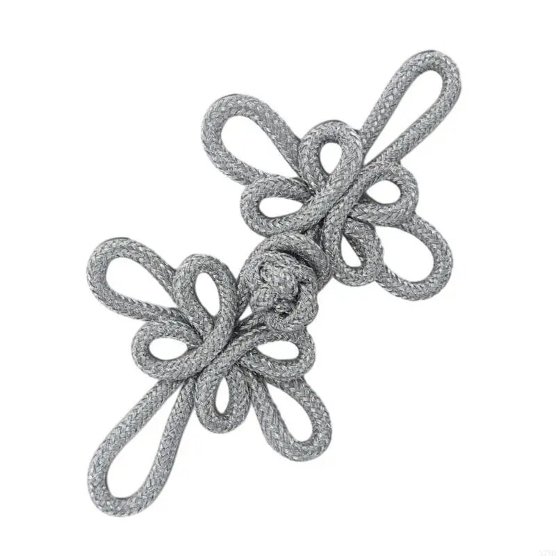 Декоративная застежка Chinese Knot серебряного цвета