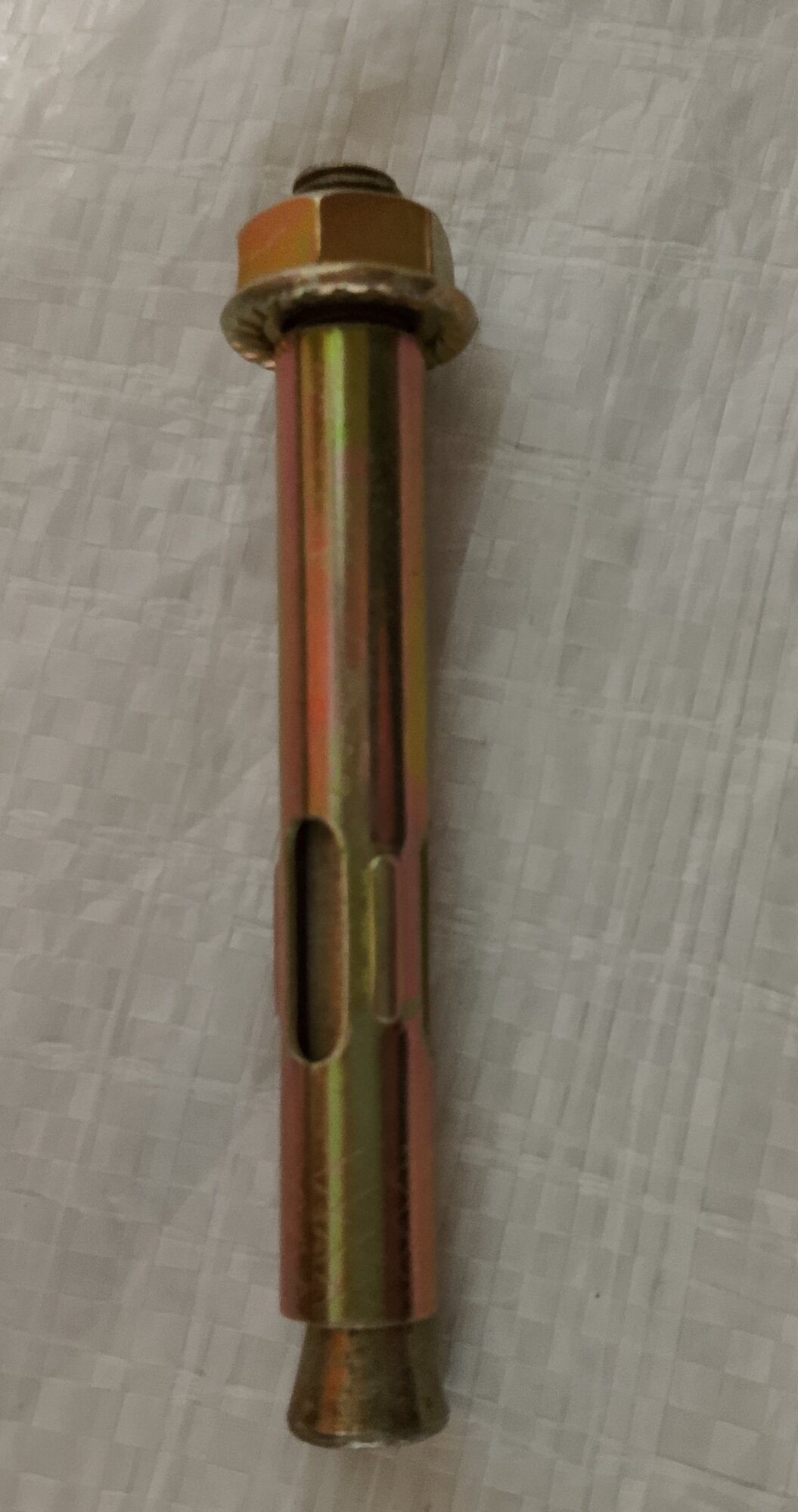 Анкер - болт с гайкой Ø 10 х 80 мм в комплекте 25 штук.