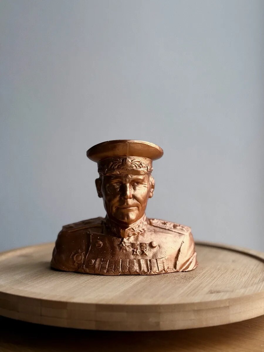 Статуэтка Иван Конев, 10 см, из гипса, ручная работа, в цвете — фото 1