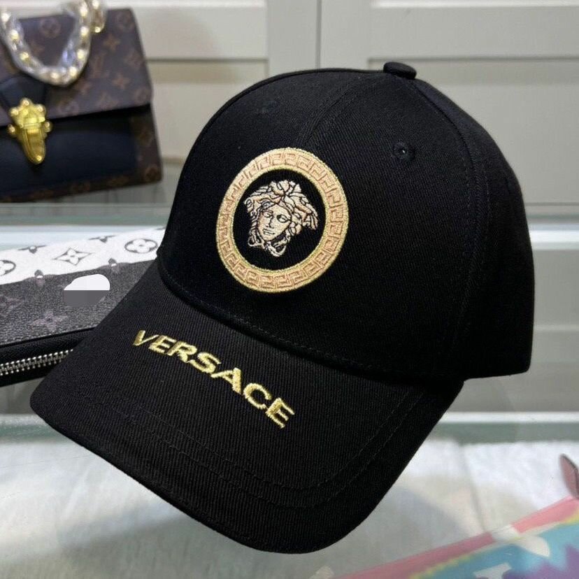 Бейсболка Versace кепка