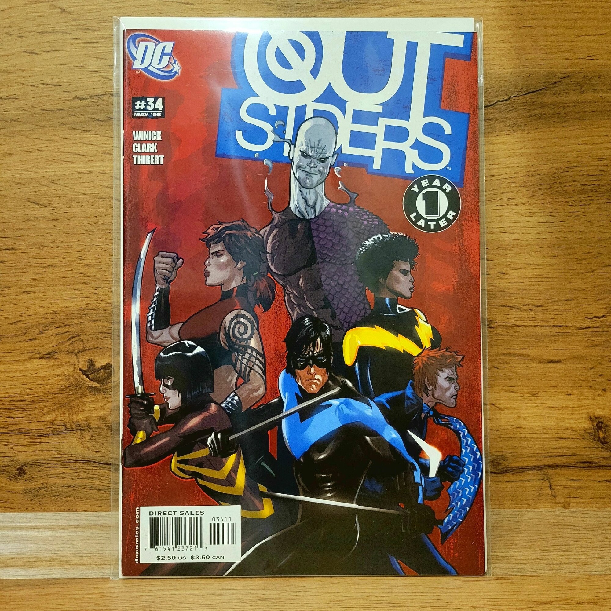 Комикс Outsiders #34. Комикс (сингл) на английском языке