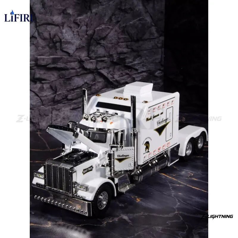 Классический металлический тягач Freightliner Classic