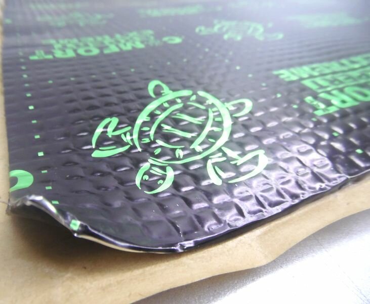 Шумоизоляция ComfortMat Extreme 3,6х500x700мм (вибропоглощающий материал)