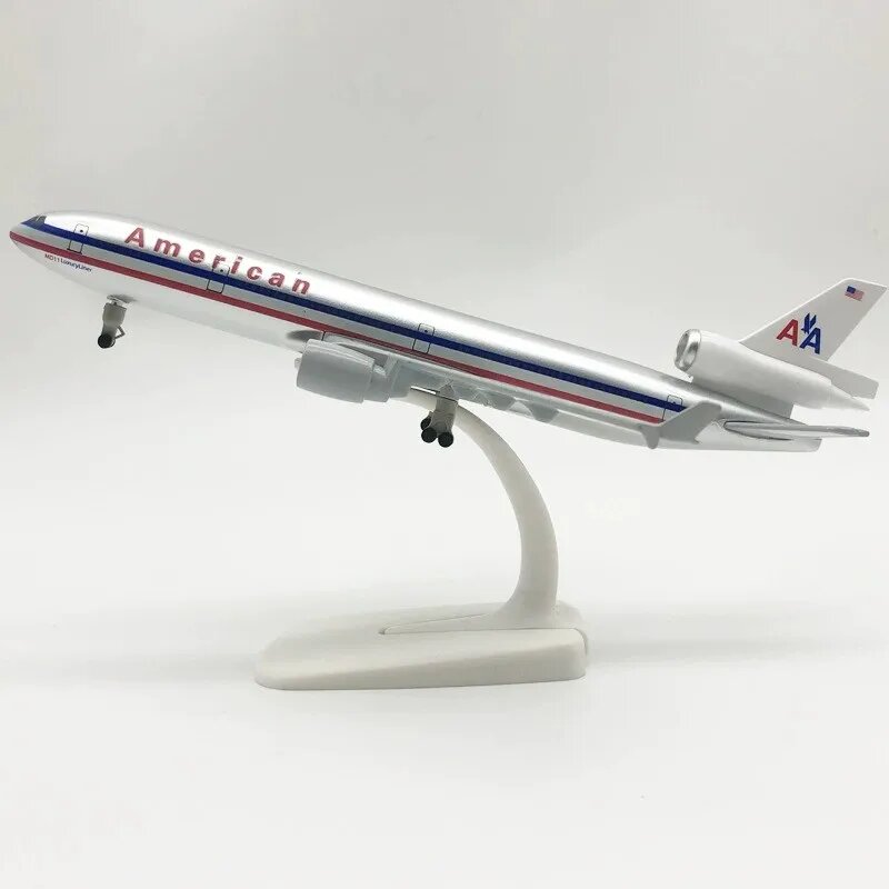 Металлическая модель самолета UPS Cargo Airlines MD-11 20 см American MD11