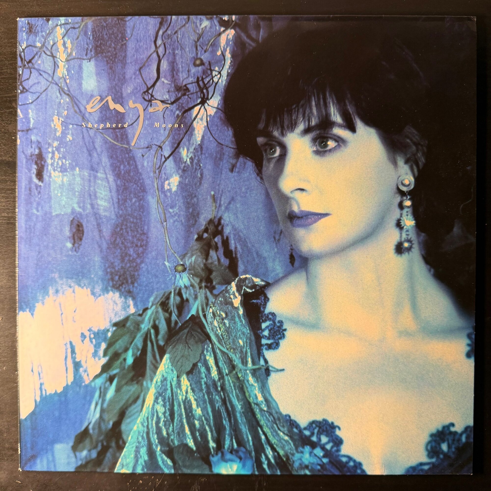 Виниловая пластинка Enya Shepherd Moons (Германия 1991г.)