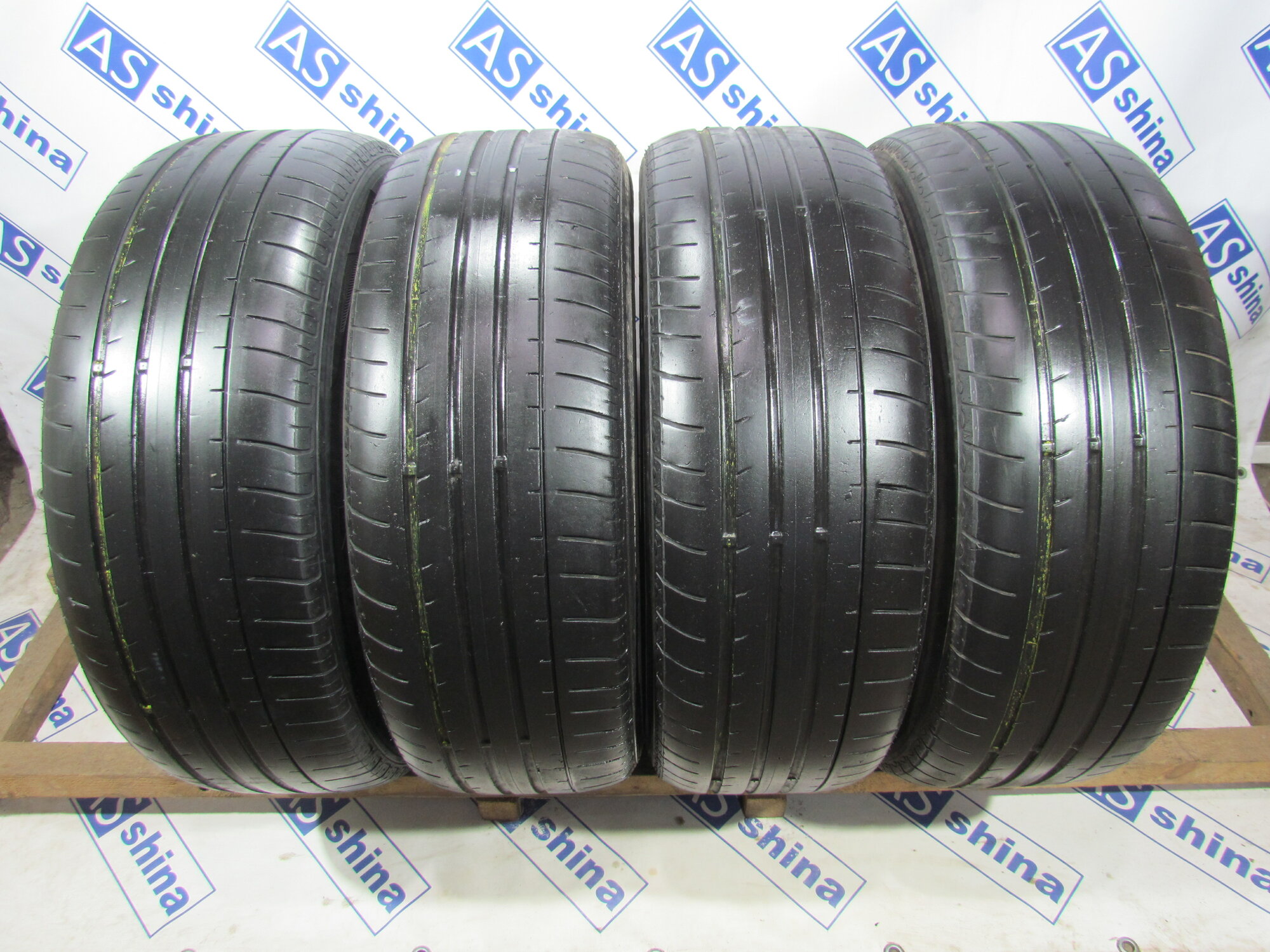Комплект (4 шт) Nexen N'FERA RU1 235 60 R18 летние БУ шины более 35% износ , артикул 0029312