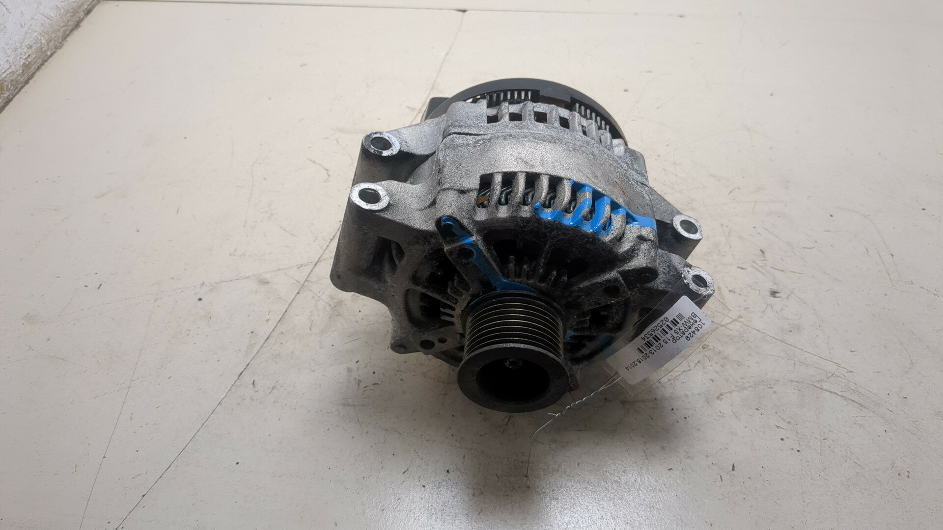 Генератор BMW X5 F15 Б/У