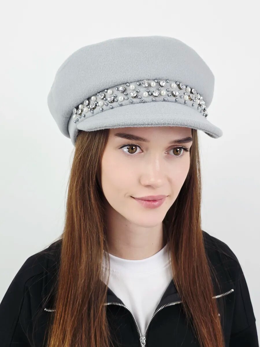 Кепка для женщин