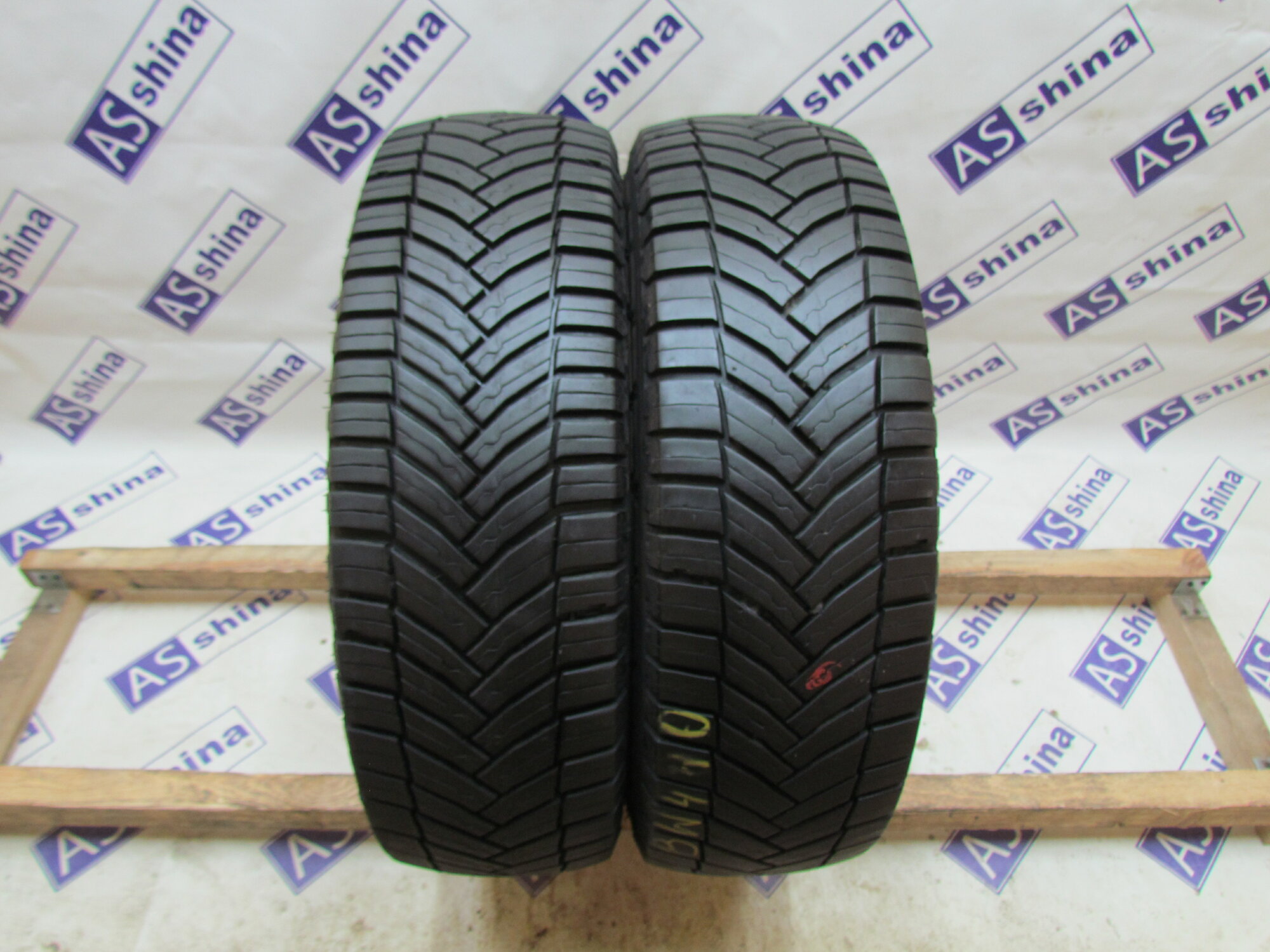 Комплект (2 шт) Michelin Agilis CrossClimate 225 75 R16 C летние БУ шины 5-10% износ , артикул 0024221