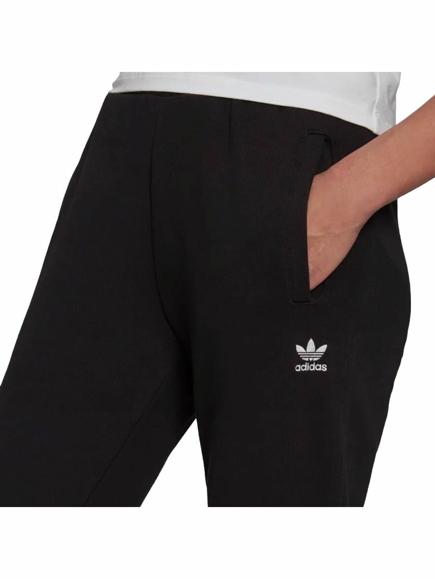 Брюки джоггеры adidas Adicolor Essentials Slim Joggers W, размер 32, черный — фото 1