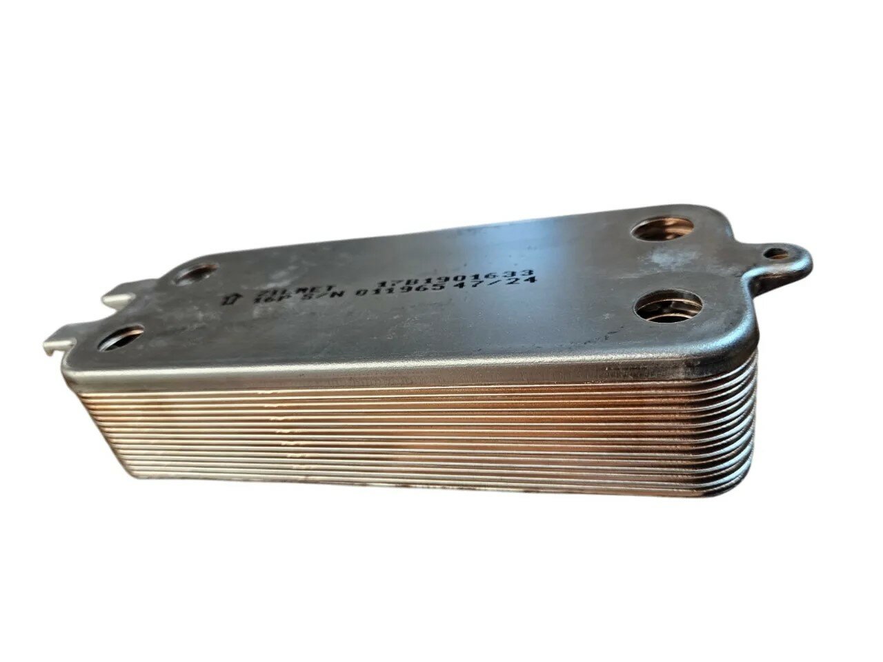Теплообменник ГВС Bosch Gaz 6000 W, 16 пл, Zilmet, (квадратные ушки), 87186446250