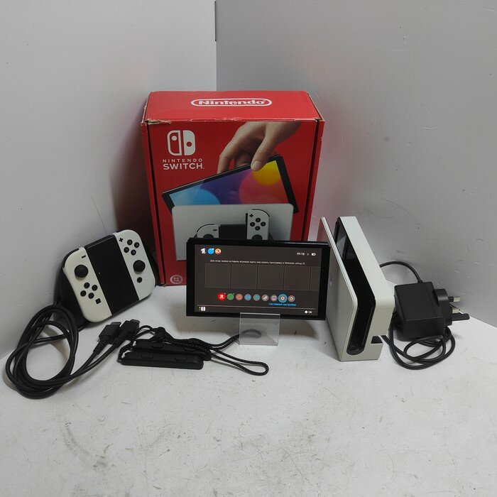 Игровая приставка Nintendo Switch OLED