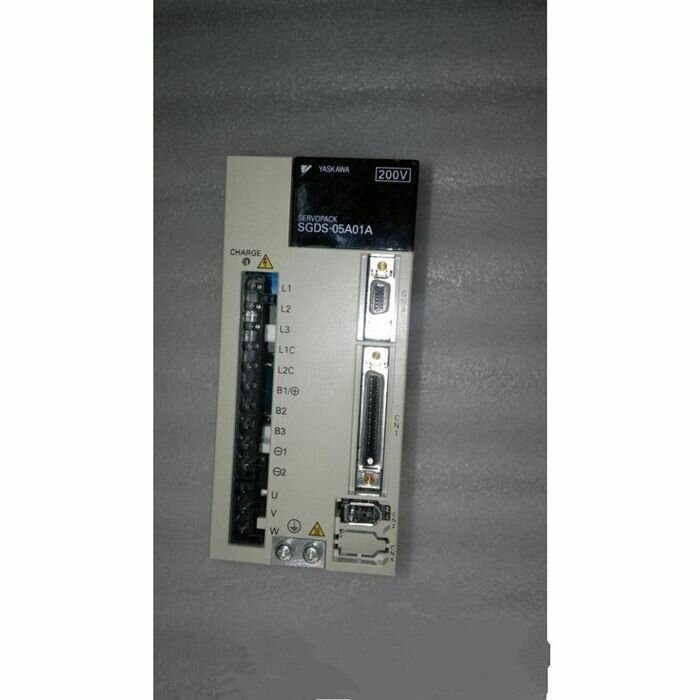 Модуль ORIGINAL YASKAWA AC SERVO DRIVER SGDS-05A01A SGDS05A01A FREE