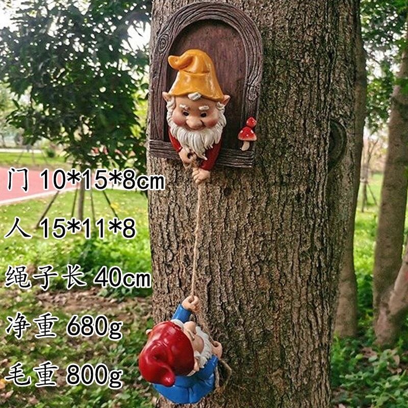 Фигурка садовая "Гномы на веревке", декор для дерева, смола, 21х15х8 см, 680 г — фото 1