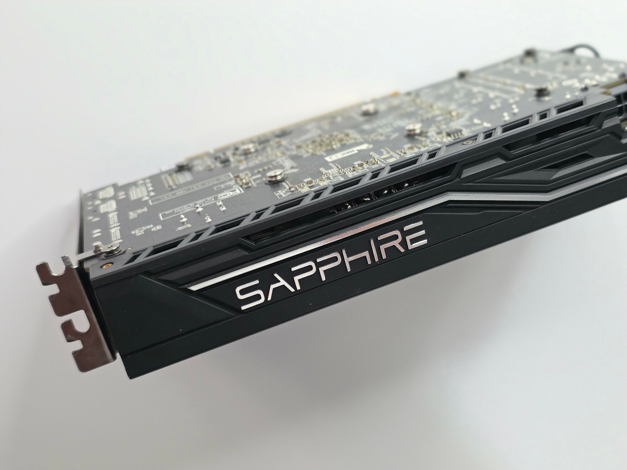 Видеокарта Sapphire Nitro+ RX 580 OC, 8ГБ, 2048 SP, один DVI порт — фото 1