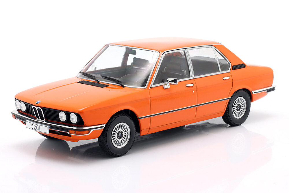 Модель коллекционная MCG Bmw 5ER E12 1973 orange