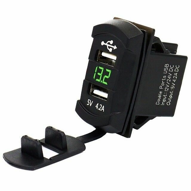 Врезной разъем USB на 2-порта 1A и 2.1A 5V с вольтметром 12V/24V