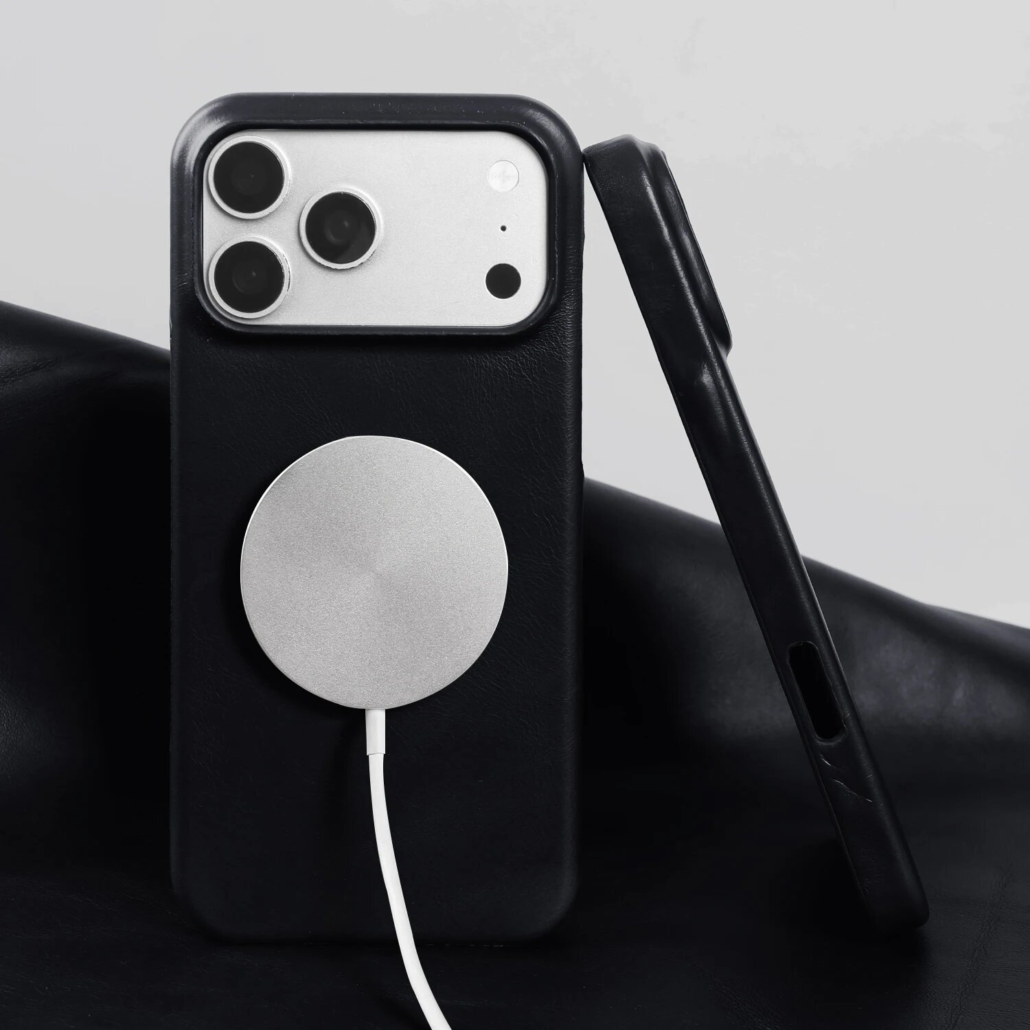 Оригинальный кожаный чехол Magsafe для iPhone 17, 16, 15 Pro iPhone17 Про, Черный, blueblack 5210