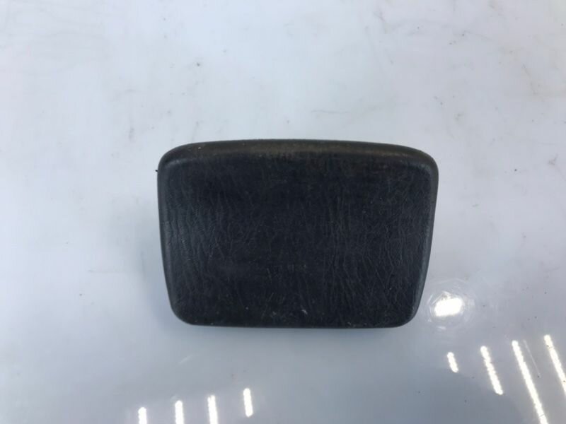 Пепельница toyota corolla 2006 7410902050B0 ZZE121 3ZZFE, задняя (с пробегом)