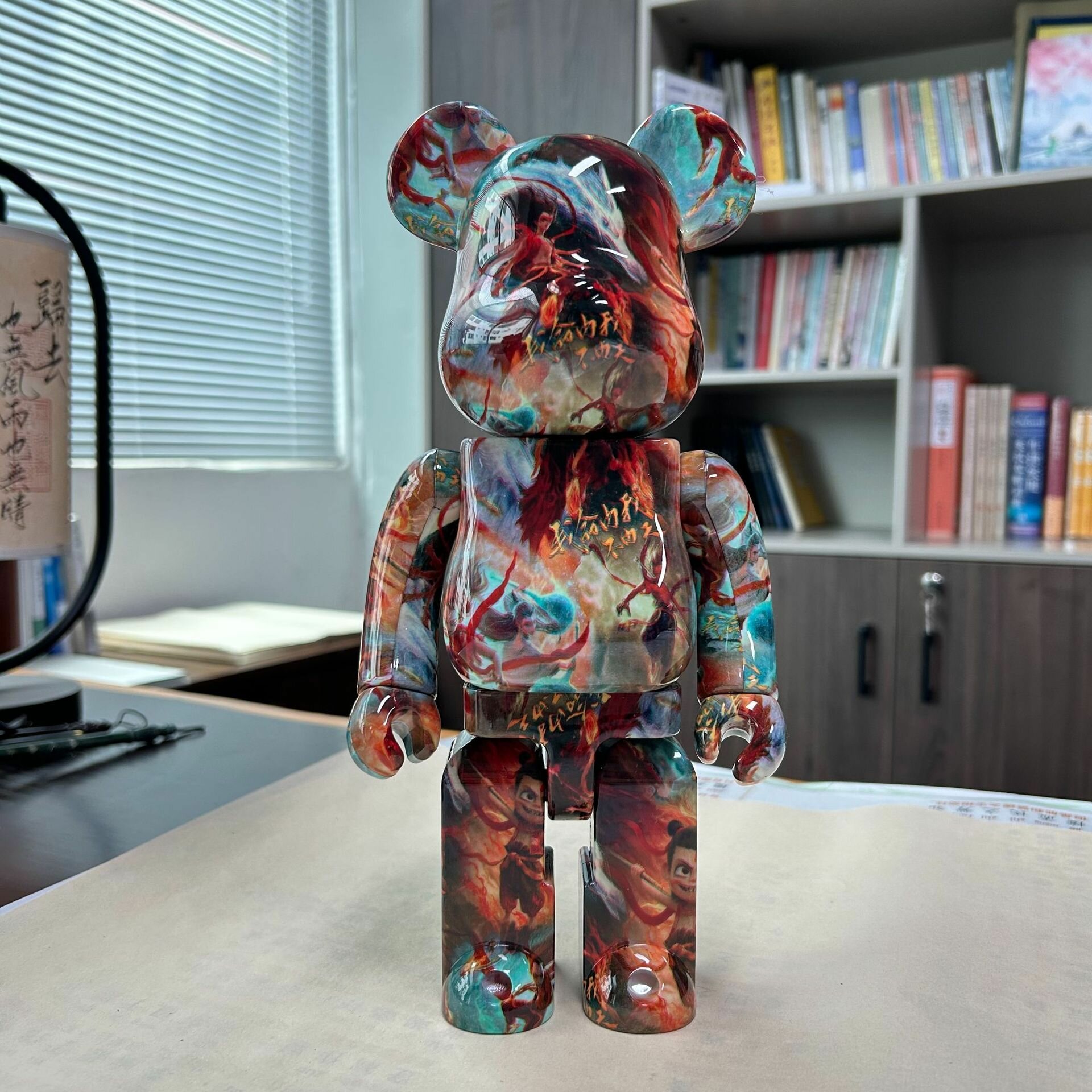 Статуэтка игрушечного медведя Bearbrick 400% для интерьера