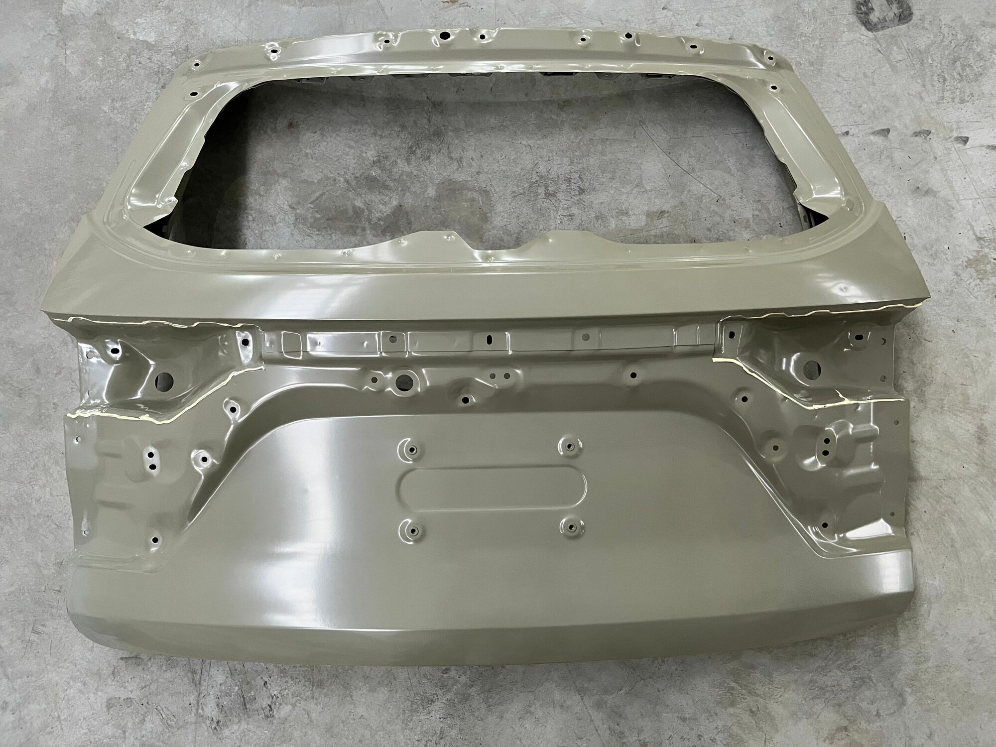 Крышка багажника GREAT WALL Haval M6 Plus [1.5 16V 7 AMT внедорожник 4X2 Turbo] 6301100XKZ0YA