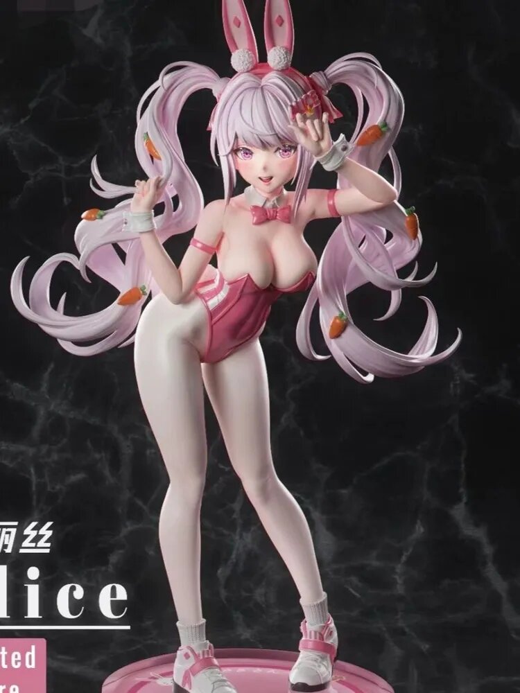 Девочка-кролик Алиса, Богиня Победы 23cm Фигурка из полиэстера темно-розового цвета