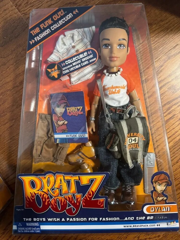 Bratz Boyz Dylan Мальчик баез Кукла мальчик 30 см Оранжевый с аксессуарами — фото 1