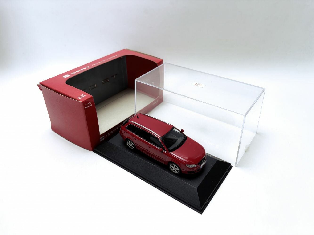 Schuco 1/43 Seat EXEO ST модель автомобиля из литого под давлением металла