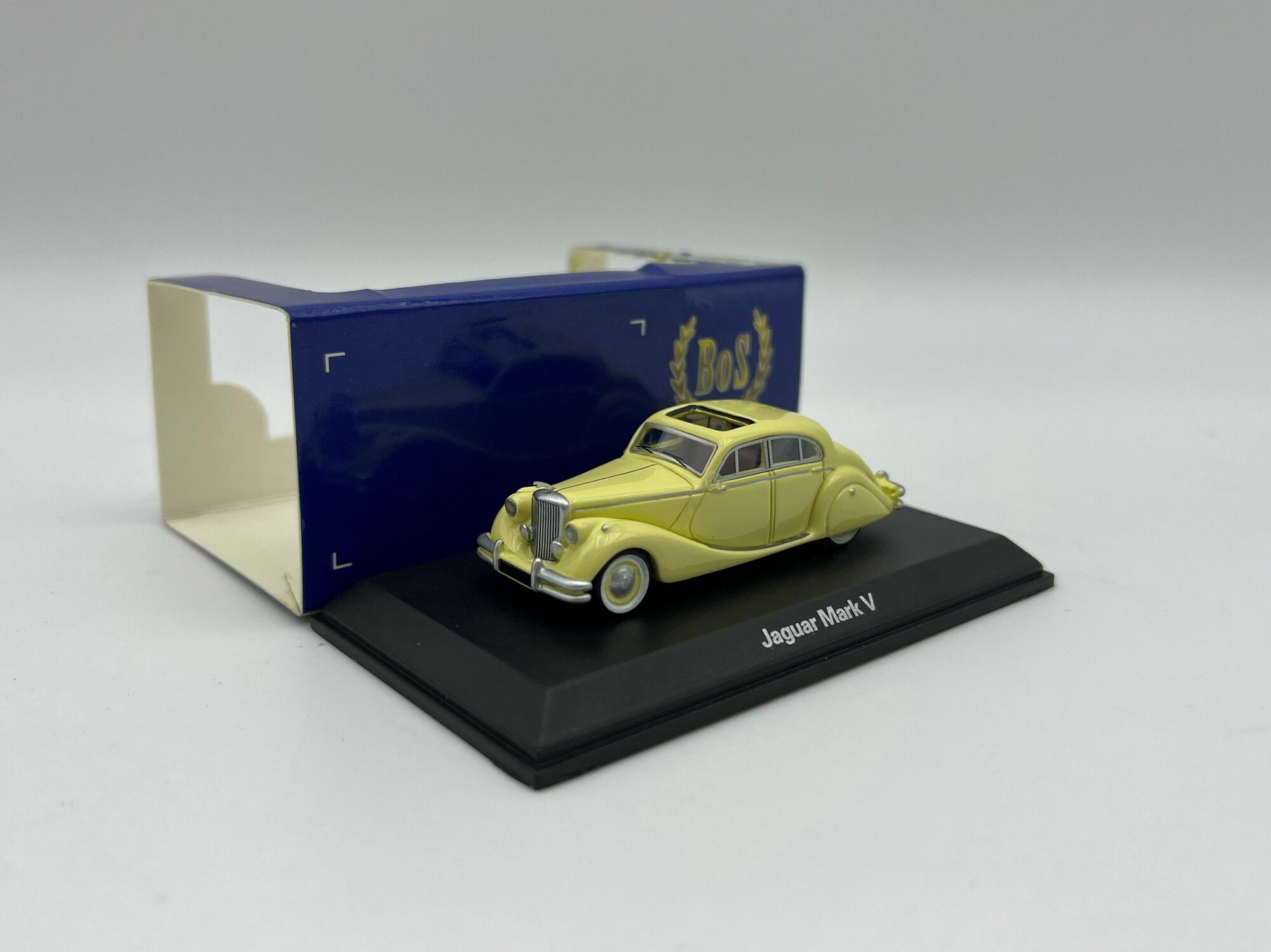 BOS 1/87 Jaguar Mark V 1950 Классический седан Модель автомобиля из смолы