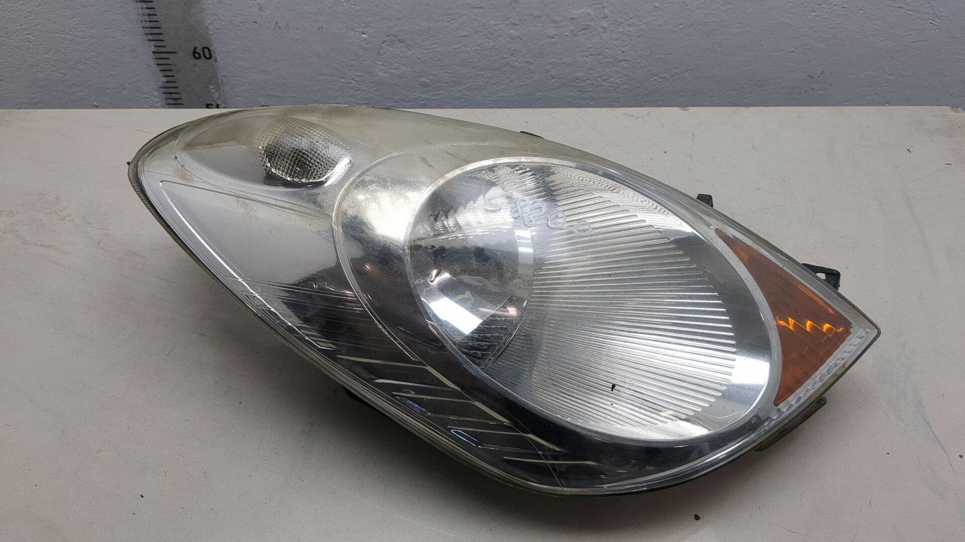 Фара (передняя) правая Nissan Note E11 Б/У