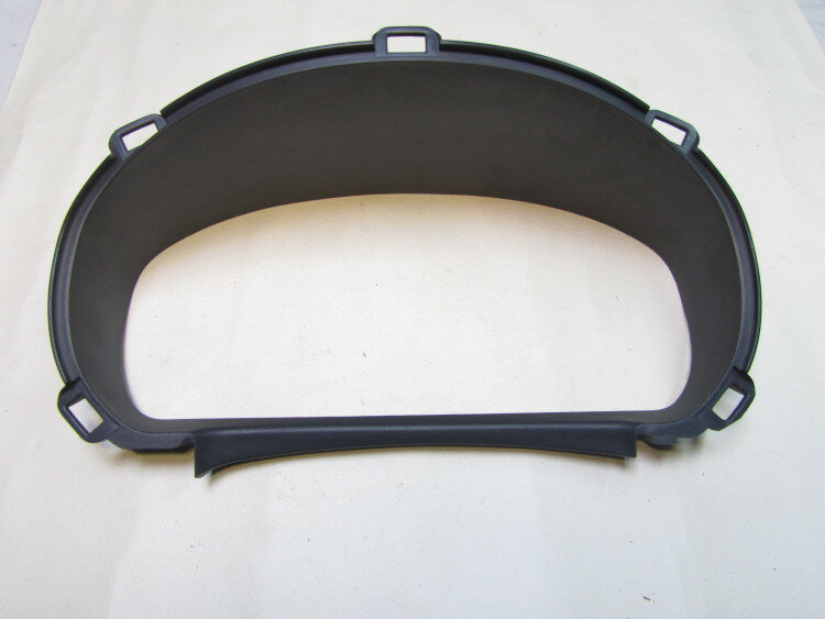 Накладка щитка приборов 682403BA0A, 682409MB0A Ниссан Ноут Е12, Тиида N17X, Верса с 2014г