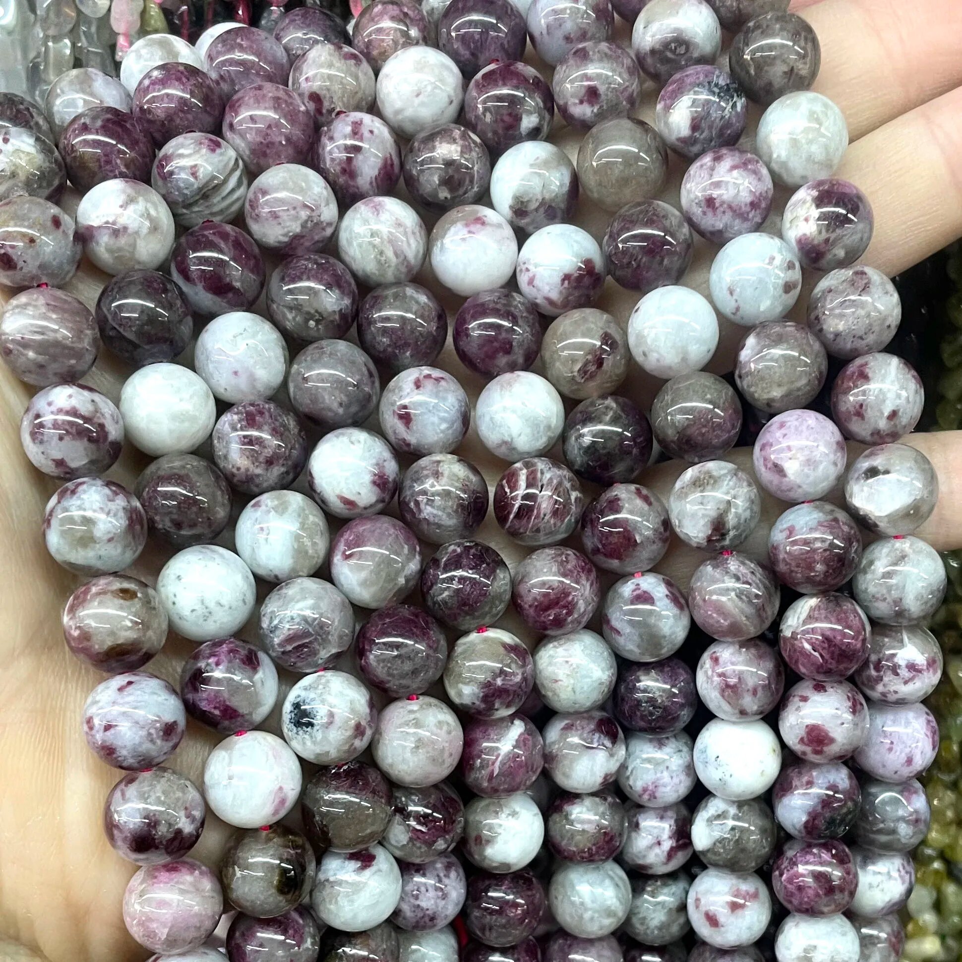 Натуральные бусины турмалин апатит морган кварц SYSRXLR 6 Фиолетовый, 6mm 29-31pcs, Plum Tourmaline