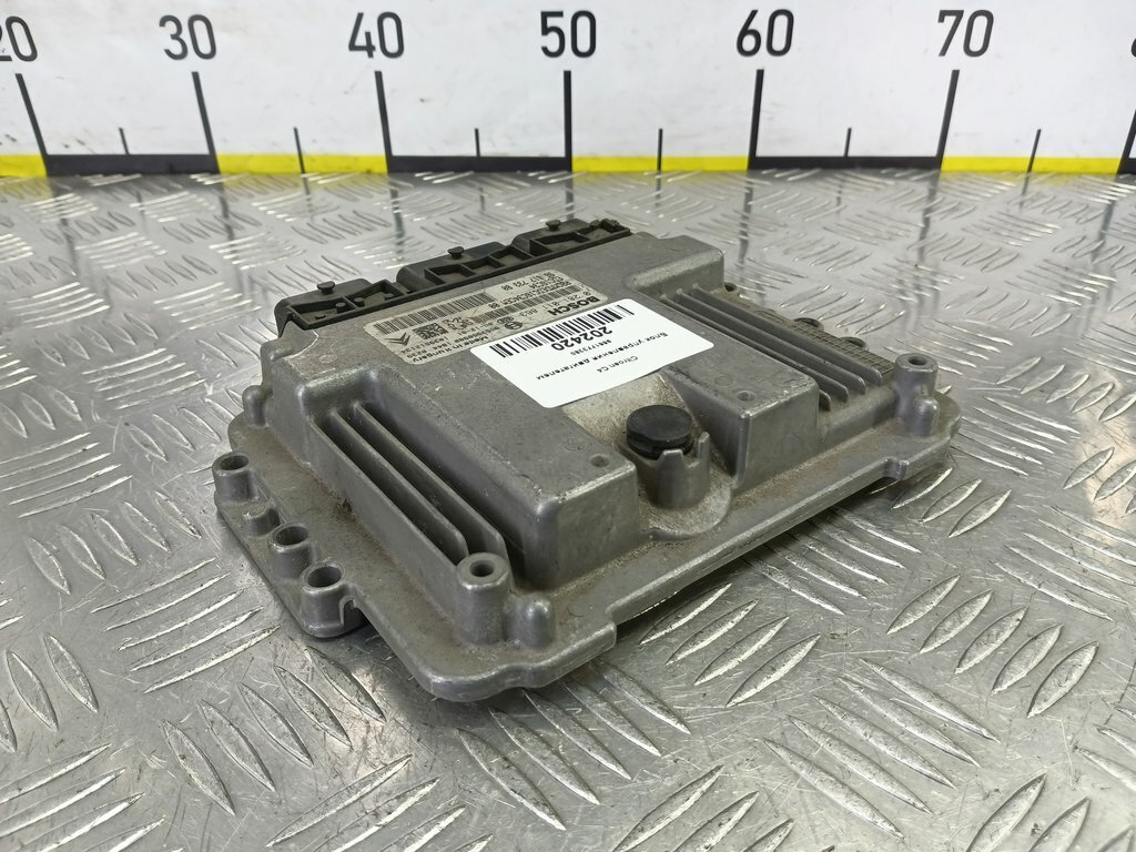 Блок управления двигателем Б/У для Citroen C4 9661773380