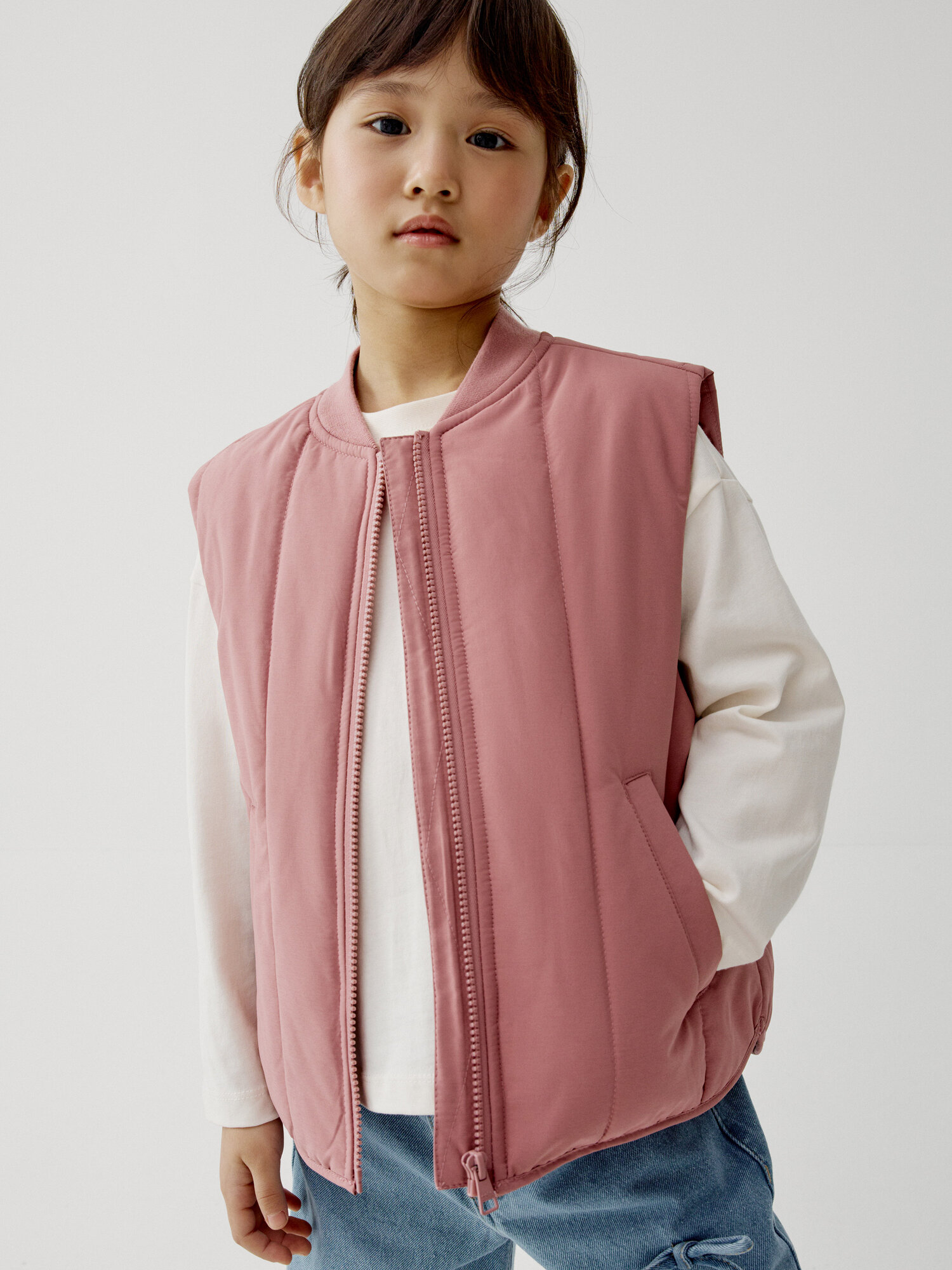 Жилет утеплённый