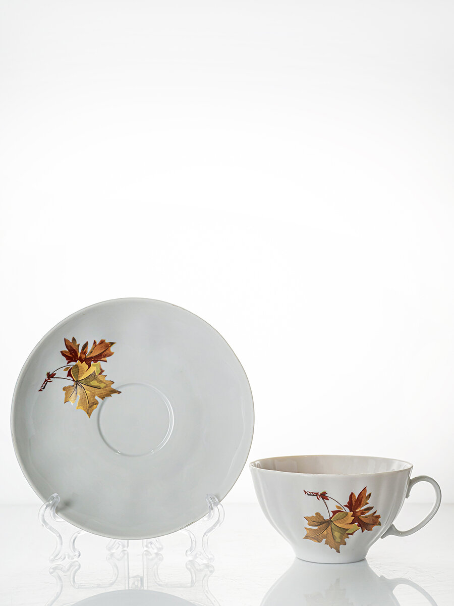 Пара чайная фарфоровая 275 мл. Дулево ф. Белый лебедь "Клен"