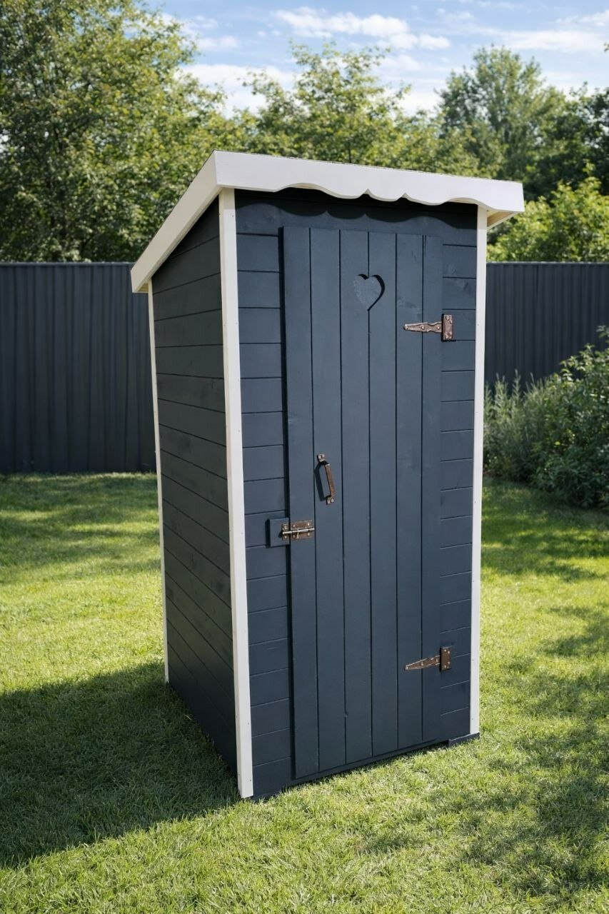 Туалет деревянный для дачи.