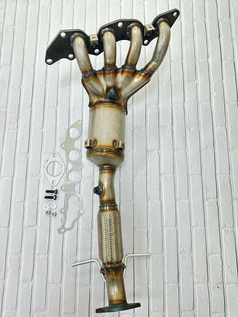 Коллектор выпускной с катализатором Fоrd Fосus 2, C-Max, Форд фокус 2