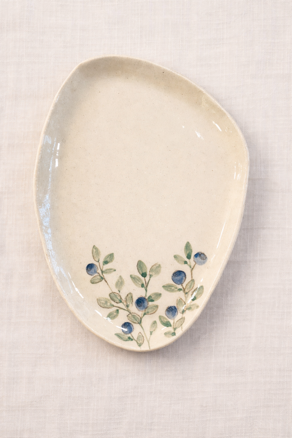 Блюдце ручной работы Верба керамика Черника, керамика, 14 см