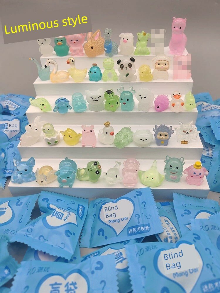 Ночная светящаяся мини-серьга с животными в слепом мешке - 30 уникальных фигурок с подзарядкой для детей