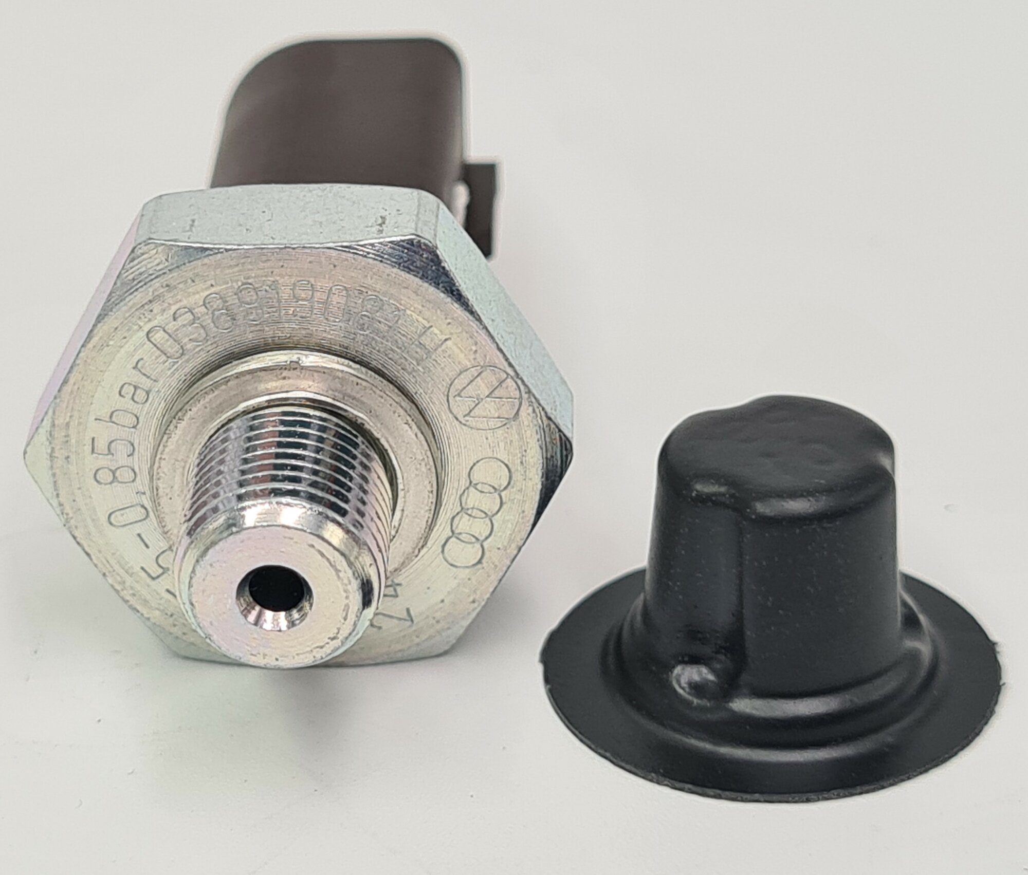 Датчик давления масла VAG 038919081H ( 038 919 081 H ) для AUDI, SEAT, SKODA, VOLKSWAGEN
