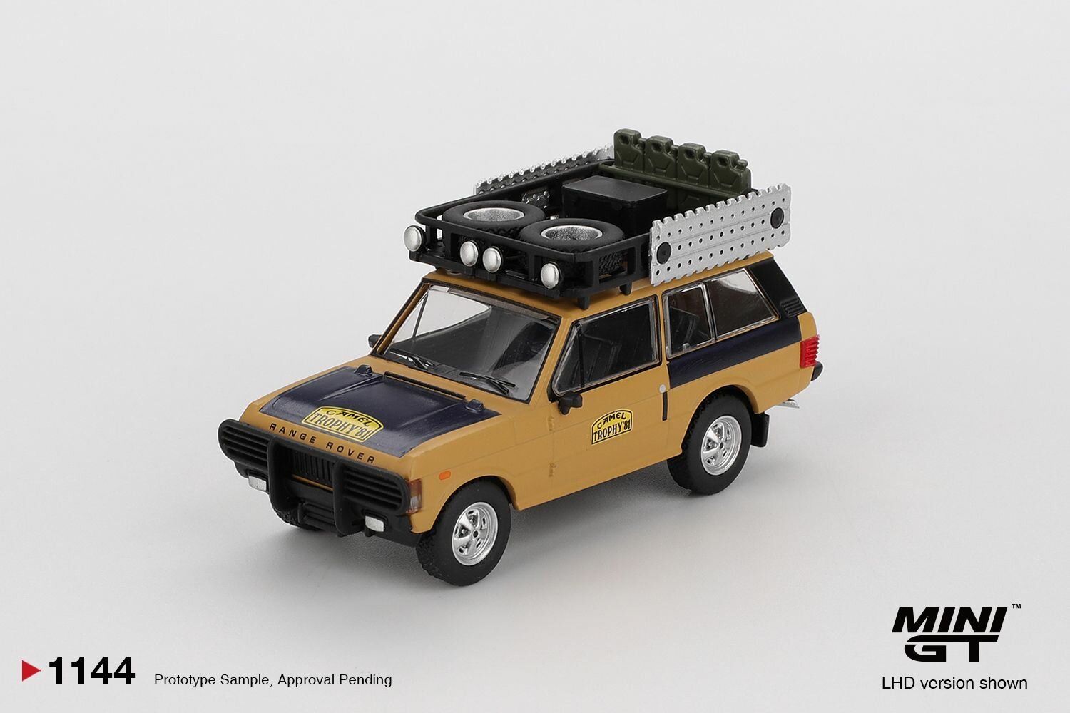 Коллекционная машинка MINI GT 1:64 Land Rover Range Rover 1981 Camel Trophy Sumatra C.Swoboda & K.Mentel Winner