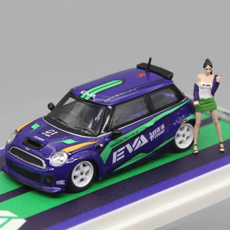 Масштабная модель автомобиля Mini Cooper R56 из металла 1:64 Purple Doll