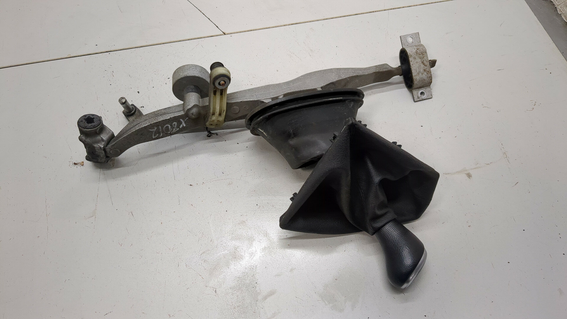 Кулиса КПП BMW 1 F20, F21 Б/У