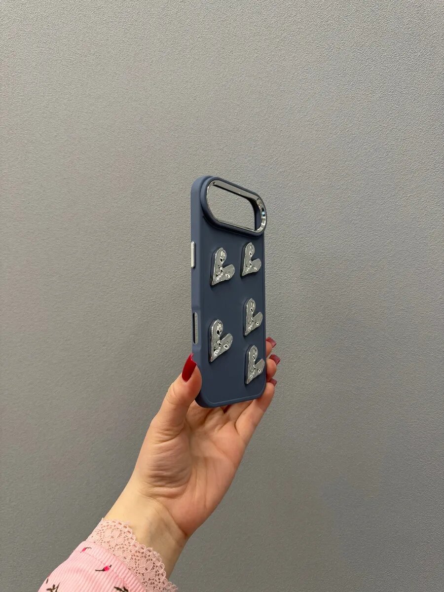 Чехол на Iphone 17 Air , цвет темно-синий , с крепко приклеенными фигурками . — фото 1