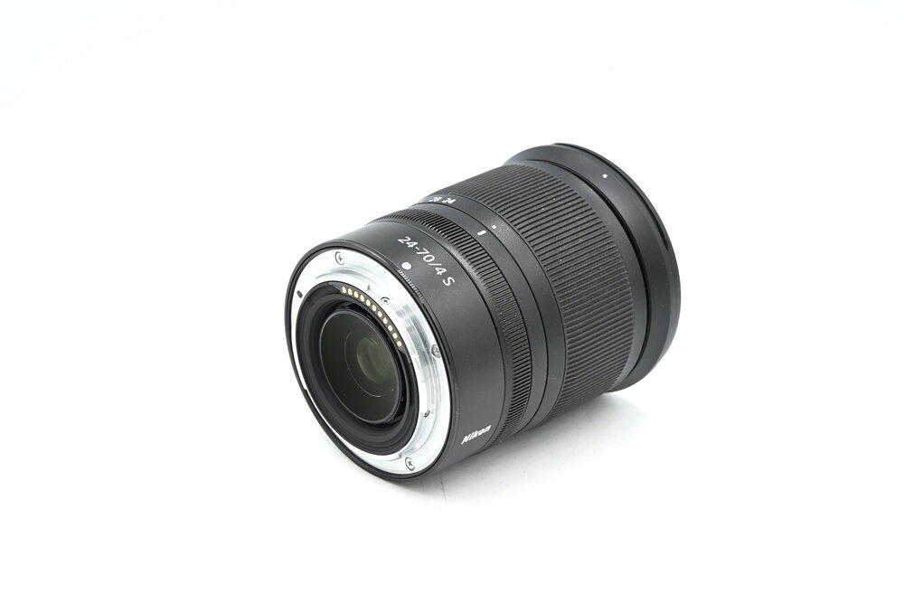 Объектив Nikon Z 24-70mm f/4 S