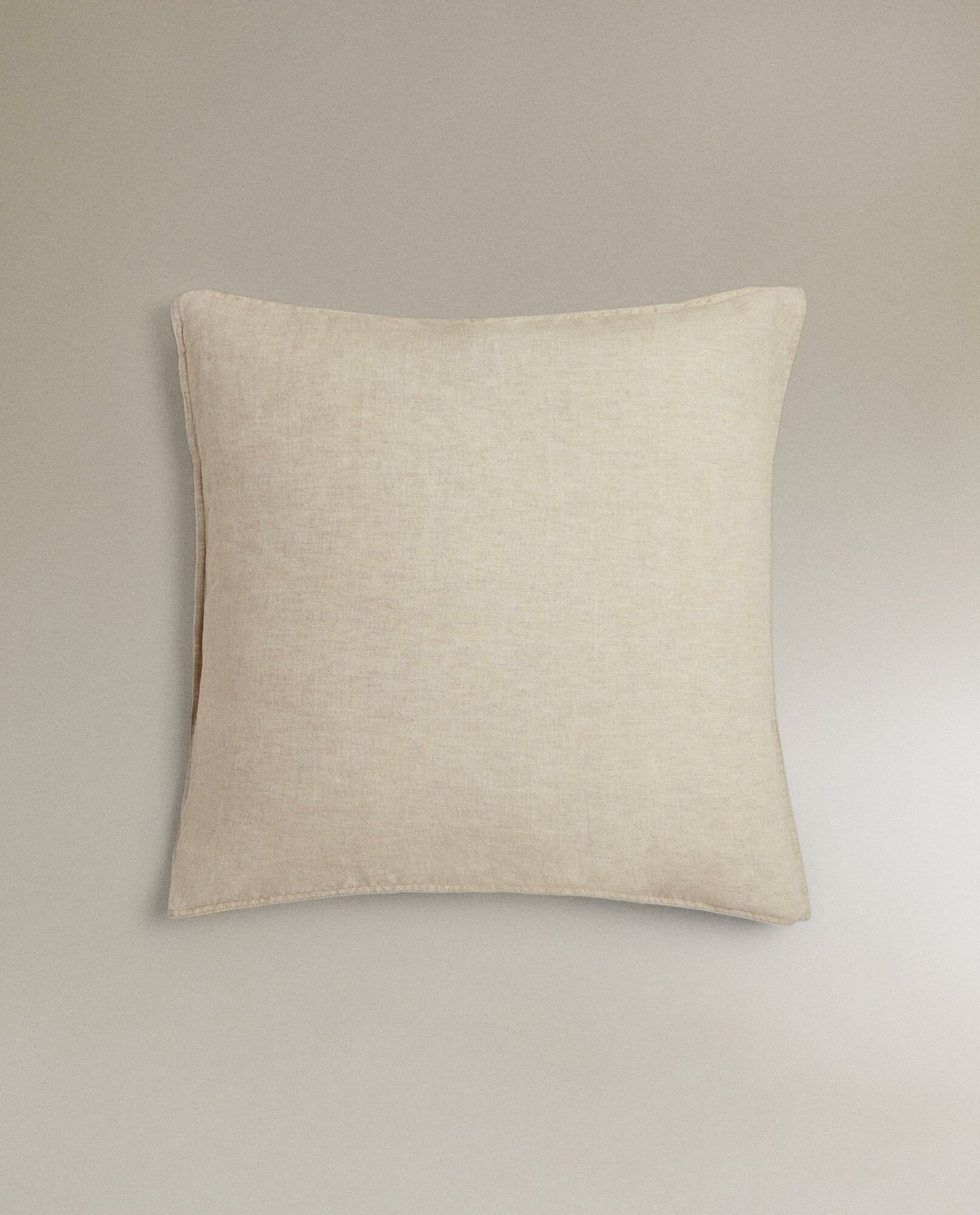 Наволочка из стираного льна (160 г x м²), 50 x 75 cm , beige. Бренд - Zara Home